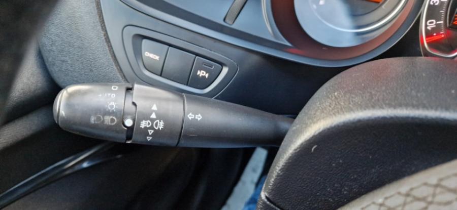 Melns Citroen C5 2013 Rīga, ar dzinēja tilpumu 2.00 L un nobraukumu 241 tūkst. km par 5850 €, foto 19 vietnē AUTOMOTO.COM.LV