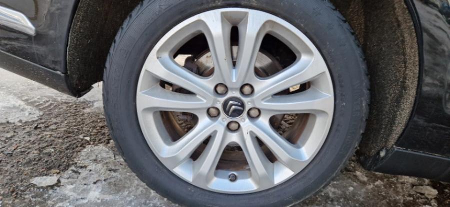 Melns Citroen C5 2013 Rīga, ar dzinēja tilpumu 2.00 L un nobraukumu 241 tūkst. km par 5850 €, foto 32 vietnē AUTOMOTO.COM.LV