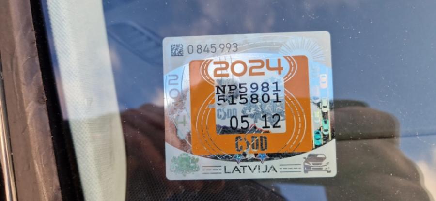 Melns Citroen C5 2013 Rīga, ar dzinēja tilpumu 2.00 L un nobraukumu 241 tūkst. km par 5850 €, foto 35 vietnē AUTOMOTO.COM.LV
