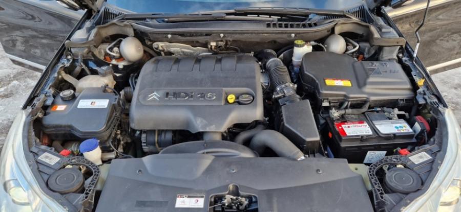 Melns Citroen C5 2013 Rīga, ar dzinēja tilpumu 2.00 L un nobraukumu 241 tūkst. km par 5850 €, foto 37 vietnē AUTOMOTO.COM.LV