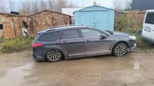Черный Ситроен С5 2013 в Клайпеда, объемом двигателя 2.00 л и пробегом 300 тыс. км за 1500 €, фото 3 на AUTOMOTO.COM.LV