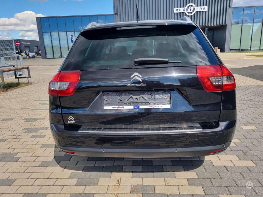 Black Citroen C5 2013 in Siauliai, with an engine capacity of 2.00 L and mileage of 230 thousand km for 4900 €, photo 10 on AUTOMOTO.COM.LV