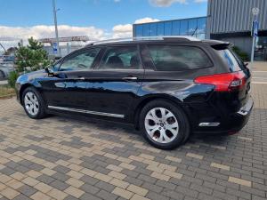 Black Citroen C5 2013 in Siauliai, with an engine capacity of 2.00 L and mileage of 230 thousand km for 4900 €, photo 12 on AUTOMOTO.COM.LV