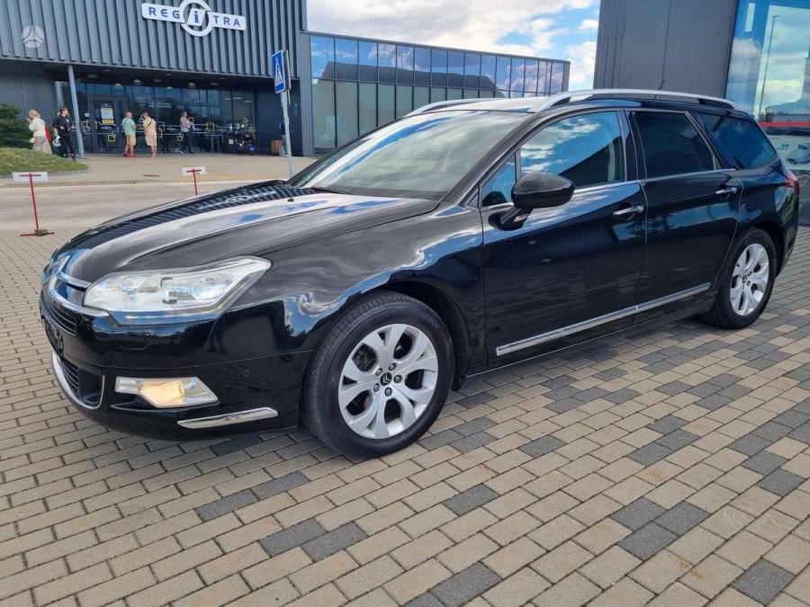 Black Citroen C5 2013 in Siauliai, with an engine capacity of 2.00 L and mileage of 230 thousand km for 4900 €, photo 14 on AUTOMOTO.COM.LV