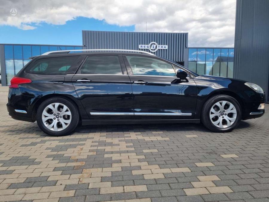 Melns Citroen C5 2013 Šauļi, ar dzinēja tilpumu 2.00 L un nobraukumu 230 tūkst. km par 4900 €, foto 4 vietnē AUTOMOTO.COM.LV