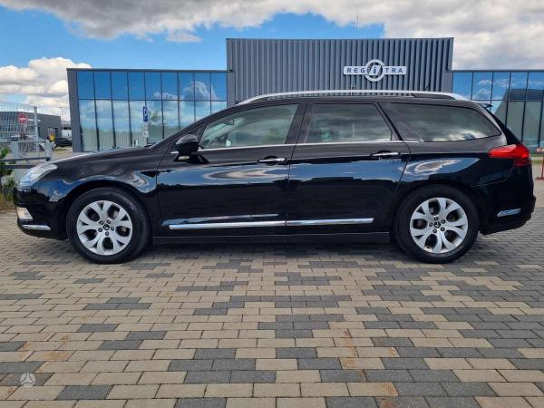 Black Citroen C5 2013 in Siauliai, with an engine capacity of 2.00 L and mileage of 230 thousand km for 4900 €, photo 10 on AUTOMOTO.COM.LV