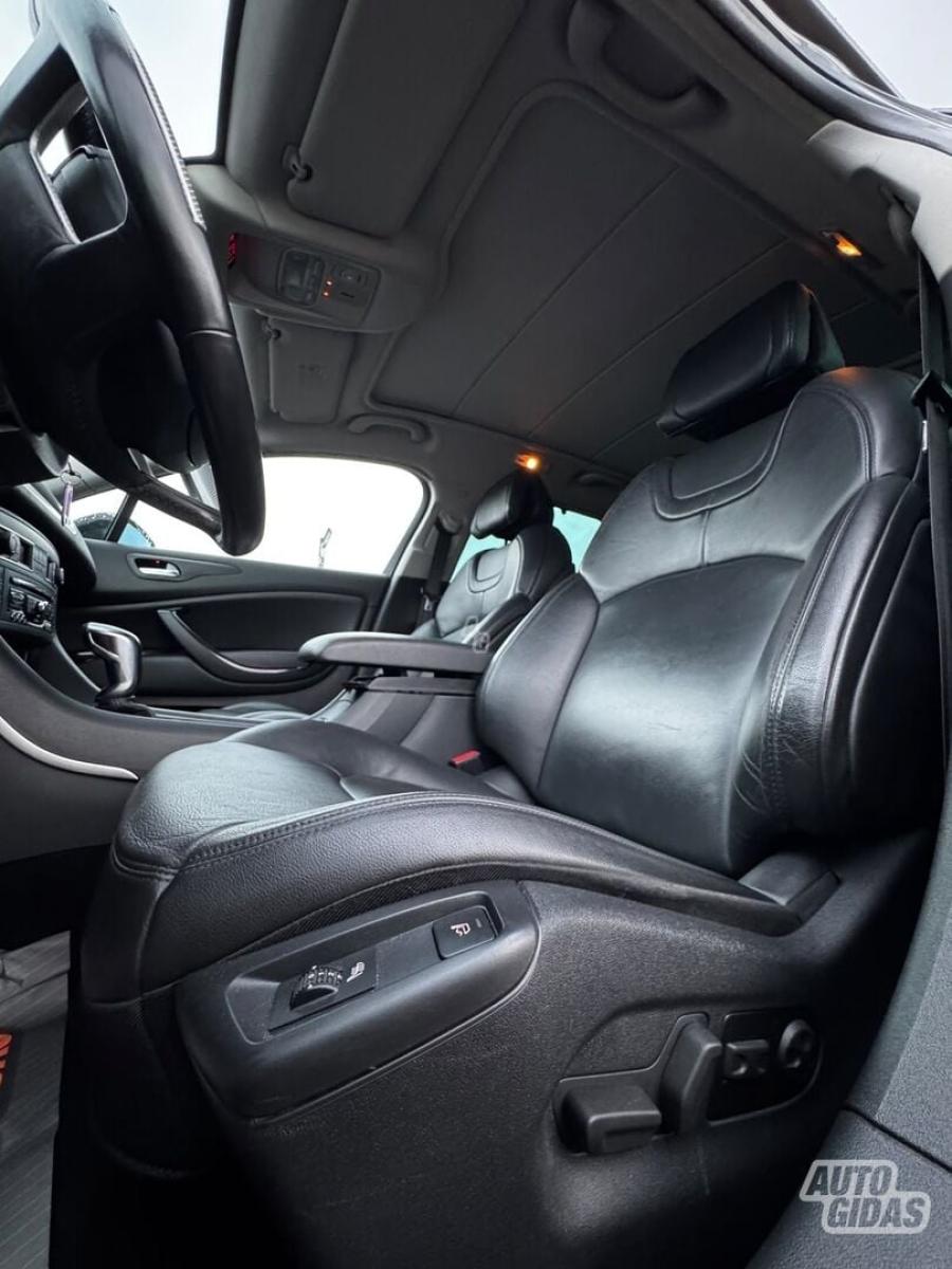 Melns Citroen C5 2013 Klaipėda, ar dzinēja tilpumu 3.00 L un nobraukumu 282 tūkst. km par 5500 €, foto 10 vietnē AUTOMOTO.COM.LV