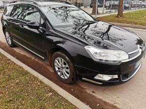 Melns Citroen C5 2015 Kauņa, ar dzinēja tilpumu 1.56 L un nobraukumu 270 tūkst. km par 3950 €, foto 3 vietnē AUTOMOTO.COM.LV