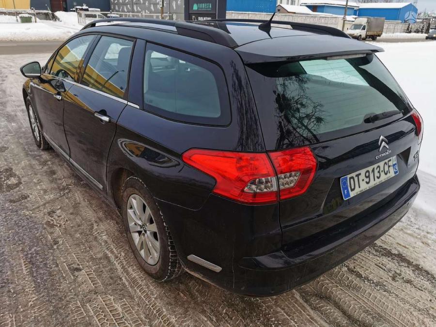 Melns Citroen C5 2015 Kauņa, ar dzinēja tilpumu 1.56 L un nobraukumu 270 tūkst. km par 3900 €, foto 8 vietnē AUTOMOTO.COM.LV