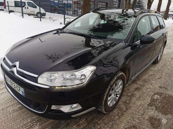 Black Citroen C5 2015 in Kaunas, with an engine capacity of 1.56 L and mileage of 270 thousand km for 3850 €, photo 3 on AUTOMOTO.COM.LV