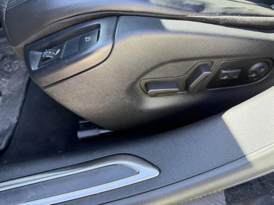 Melns Citroen C5 2015 Ventspils, ar dzinēja tilpumu 2.00 L un nobraukumu 237 tūkst. km par 6300 €, foto 12 vietnē AUTOMOTO.COM.LV