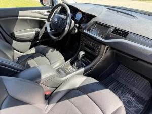 Melns Citroen C5 2015 Ventspils, ar dzinēja tilpumu 2.00 L un nobraukumu 237 tūkst. km par 6300 €, foto 14 vietnē AUTOMOTO.COM.LV