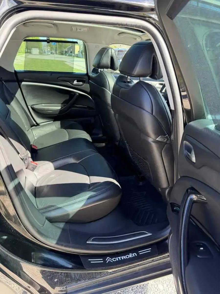 Melns Citroen C5 2015 Ventspils, ar dzinēja tilpumu 2.00 L un nobraukumu 237 tūkst. km par 6300 €, foto 15 vietnē AUTOMOTO.COM.LV