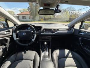 Melns Citroen C5 2015 Ventspils, ar dzinēja tilpumu 2.00 L un nobraukumu 237 tūkst. km par 6300 €, foto 21 vietnē AUTOMOTO.COM.LV