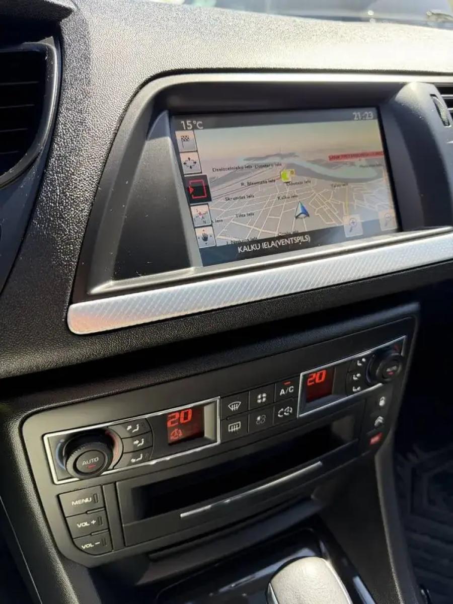 Melns Citroen C5 2015 Ventspils, ar dzinēja tilpumu 2.00 L un nobraukumu 237 tūkst. km par 6300 €, foto 28 vietnē AUTOMOTO.COM.LV