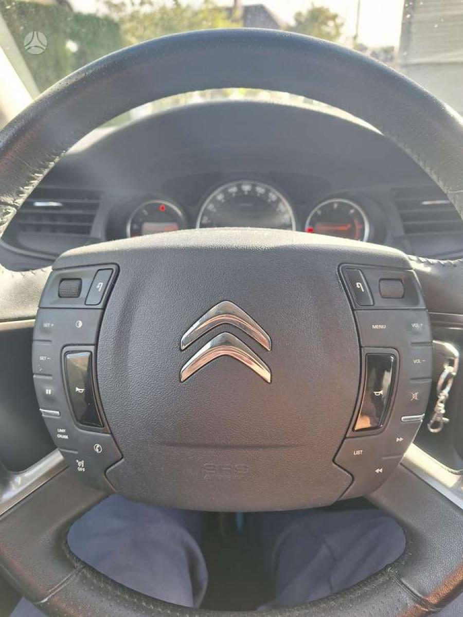 Melns Citroen C5 2016 Šilalė, ar dzinēja tilpumu 2.00 L un nobraukumu 273 tūkst. km par 5950 €, foto 12 vietnē AUTOMOTO.COM.LV