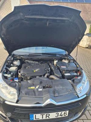 Melns Citroen C5 2016 Šilalė, ar dzinēja tilpumu 2.00 L un nobraukumu 273 tūkst. km par 5950 €, foto 17 vietnē AUTOMOTO.COM.LV