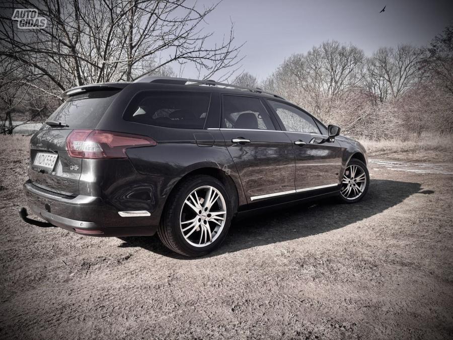 Black Citroen C5 2016 in Kaunas, with an engine capacity of 2.00 L and mileage of 222 thousand km for 5500 €, photo 3 on AUTOMOTO.COM.LV