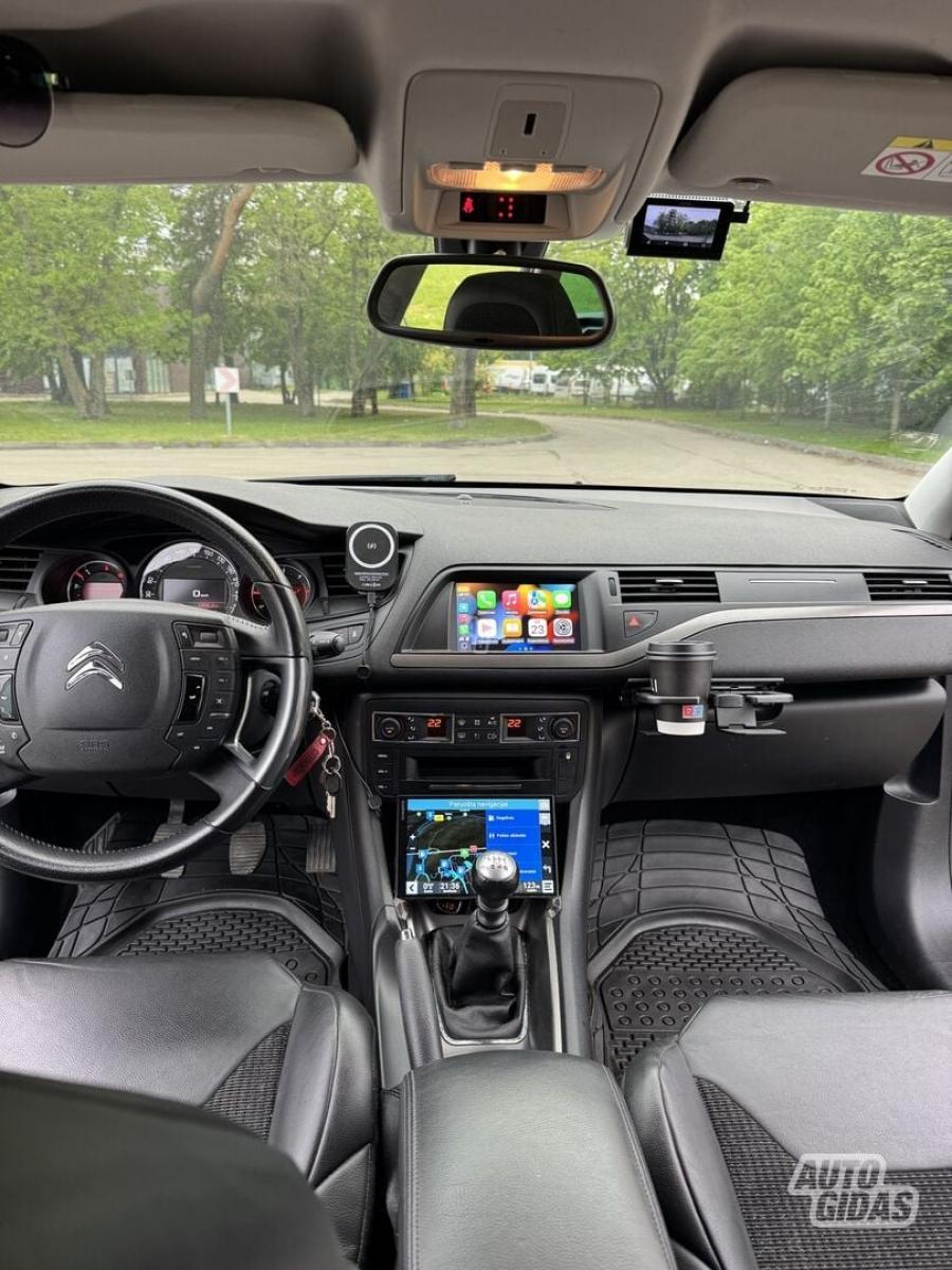 Black Citroen C5 2016 in Kaunas, with an engine capacity of 2.00 L and mileage of 222 thousand km for 5500 €, photo 6 on AUTOMOTO.COM.LV