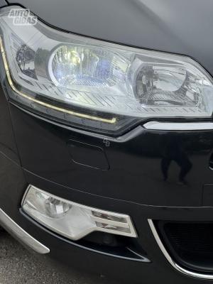 Black Citroen C5 2016 in Kaunas, with an engine capacity of 2.00 L and mileage of 222 thousand km for 5500 €, photo 8 on AUTOMOTO.COM.LV