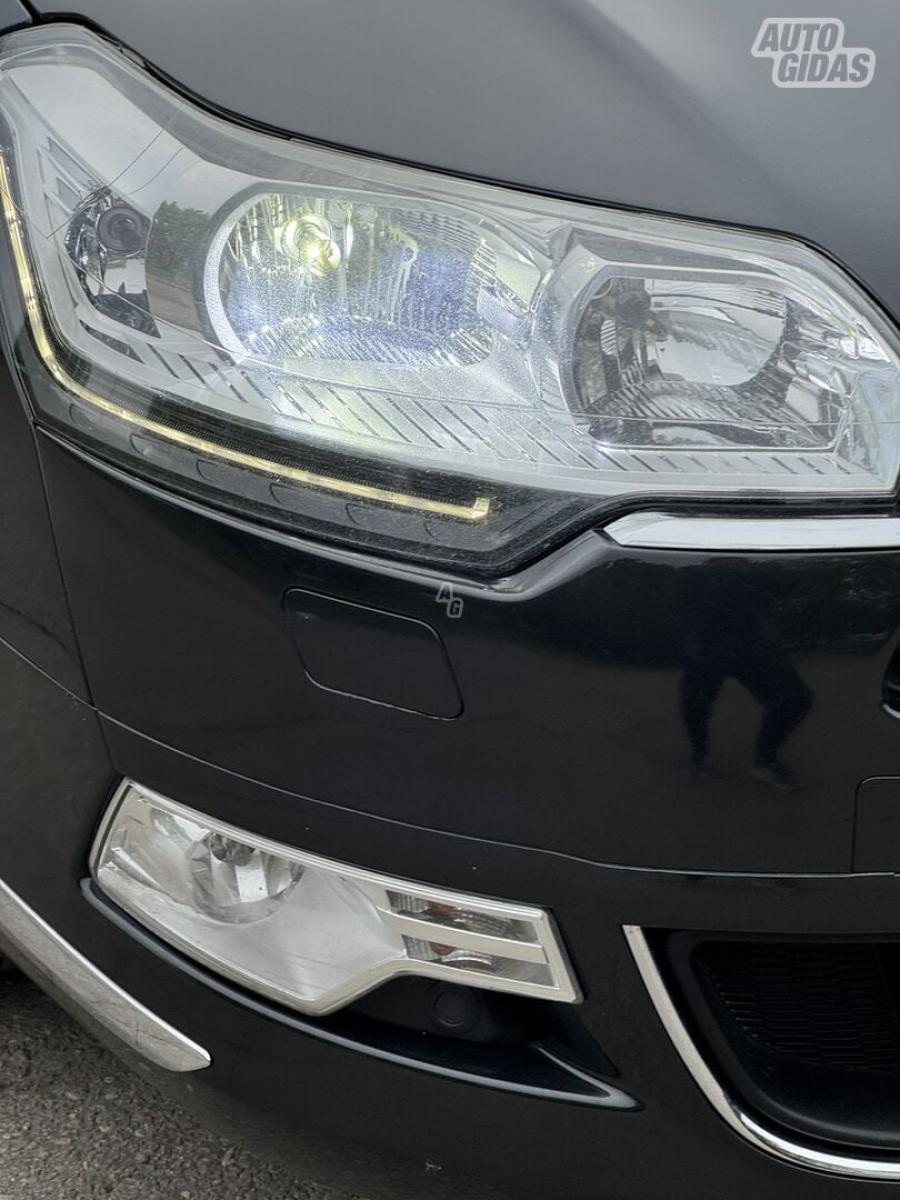 Black Citroen C5 2016 in Kaunas, with an engine capacity of 2.00 L and mileage of 222 thousand km for 5500 €, photo 11 on AUTOMOTO.COM.LV