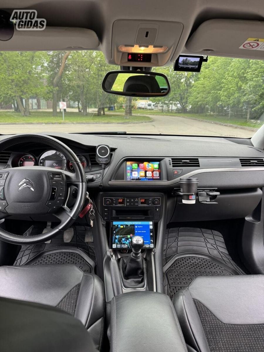 Black Citroen C5 2016 in Kaunas, with an engine capacity of 2.00 L and mileage of 222 thousand km for 5500 €, photo 17 on AUTOMOTO.COM.LV