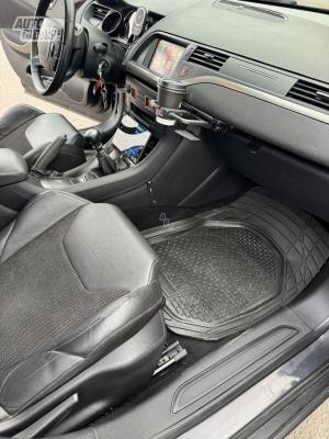 Black Citroen C5 2016 in Kaunas, with an engine capacity of 2.00 L and mileage of 222 thousand km for 5500 €, photo 18 on AUTOMOTO.COM.LV