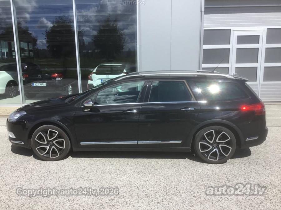 Black Citroen C5 2016 in Tallinn, with an engine capacity of 2.00 L and mileage of 224 thousand km for 8000 €, photo 6 on AUTOMOTO.COM.LV