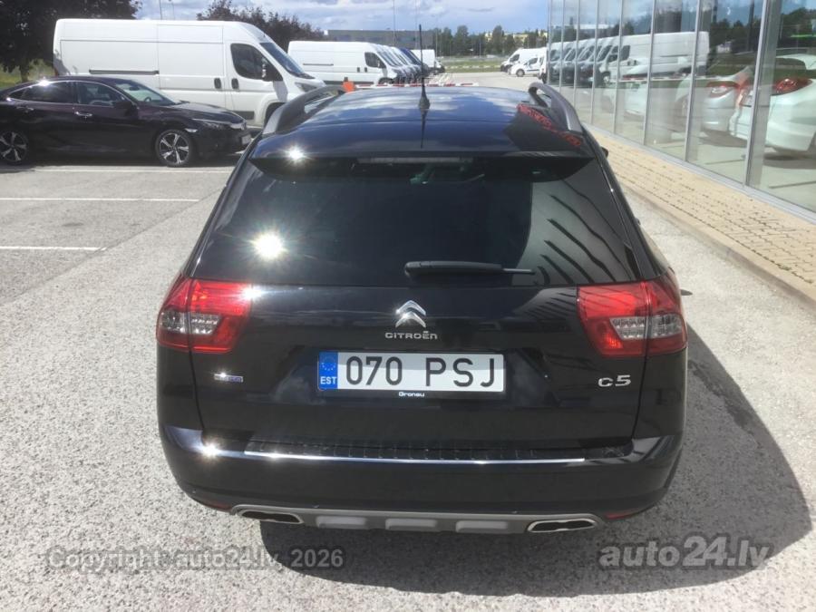 Black Citroen C5 2016 in Tallinn, with an engine capacity of 2.00 L and mileage of 224 thousand km for 8000 €, photo 7 on AUTOMOTO.COM.LV