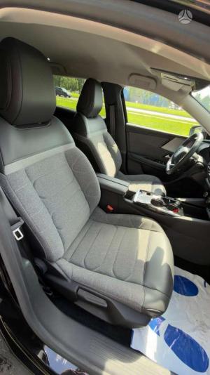 Melns Citroen C5 2022 Kauņa, ar dzinēja tilpumu 1.20 L un nobraukumu 18 tūkst. km par 16698 €, foto 17 vietnē AUTOMOTO.COM.LV