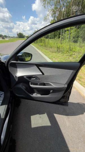 Melns Citroen C5 2022 Kauņa, ar dzinēja tilpumu 1.20 L un nobraukumu 18 tūkst. km par 16698 €, foto 20 vietnē AUTOMOTO.COM.LV