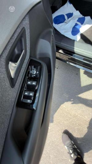 Melns Citroen C5 2022 Kauņa, ar dzinēja tilpumu 1.20 L un nobraukumu 18 tūkst. km par 16698 €, foto 25 vietnē AUTOMOTO.COM.LV