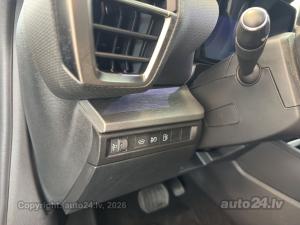 Черный Ситроен С5 2023 в Таллин, объемом двигателя 1.60 л и пробегом 33 тыс. км за 27900 €, фото 12 на AUTOMOTO.COM.LV