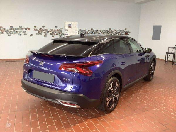 Ситроен С5 2023 в Вильнюс на AUTOMOTO.COM.LV Синий Ситроен С5 2023 в Вильнюс, объемом двигателя 1.60 л и пробегом 140 тыс. км за 17670 €, фото 3 на AUTOMOTO.COM.LV