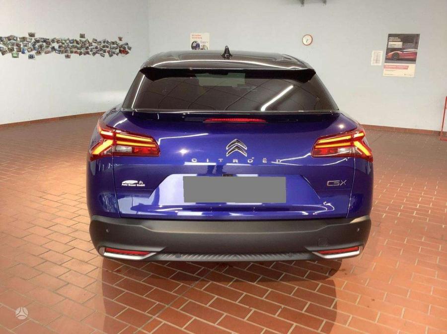 Zils Citroen C5 2023 Viļņa, ar dzinēja tilpumu 1.60 L un nobraukumu 140 tūkst. km par 17670 €, foto 17 vietnē AUTOMOTO.COM.LV