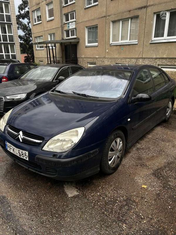 Zils Citroen C5 2002 Alīta, ar dzinēja tilpumu 1.75 L un nobraukumu 200 tūkst. km par 500 €, foto 1 vietnē AUTOMOTO.COM.LV