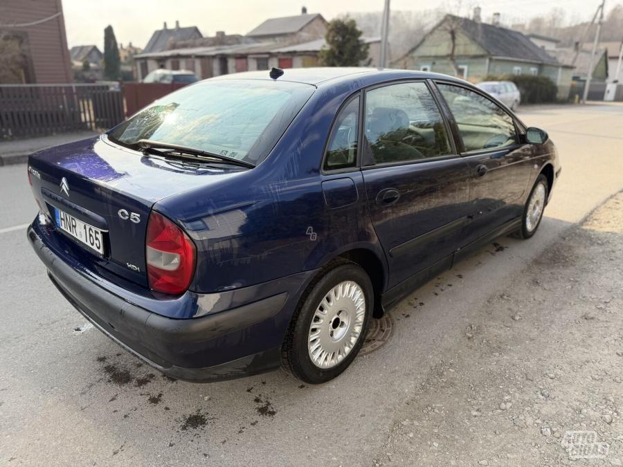 Blue Citroen C5 2003 in Kaunas, with an engine capacity of 2.00 L and mileage of 397 thousand km for 500 €, photo 5 on AUTOMOTO.COM.LV