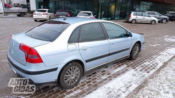 Zils Citroen C5 2007 Kauņa, ar dzinēja tilpumu 1.60 L un nobraukumu 304 tūkst. km par 1000 €, foto 8 vietnē AUTOMOTO.COM.LV