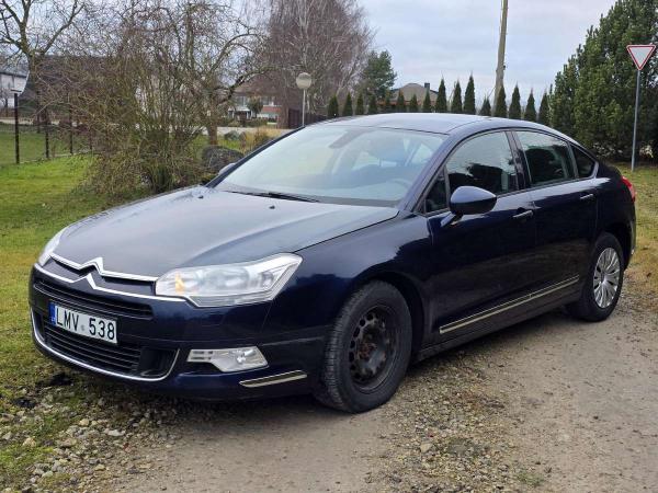 Zils Citroen C5 2008 Šauļi, ar dzinēja tilpumu 1.60 L un nobraukumu 300 tūkst. km par 900 €, foto 4 vietnē AUTOMOTO.COM.LV