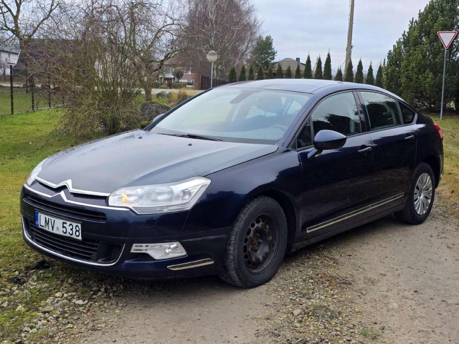Zils Citroen C5 2008 Šauļi, ar dzinēja tilpumu 1.60 L un nobraukumu 300 tūkst. km par 900 €, foto 4 vietnē AUTOMOTO.COM.LV