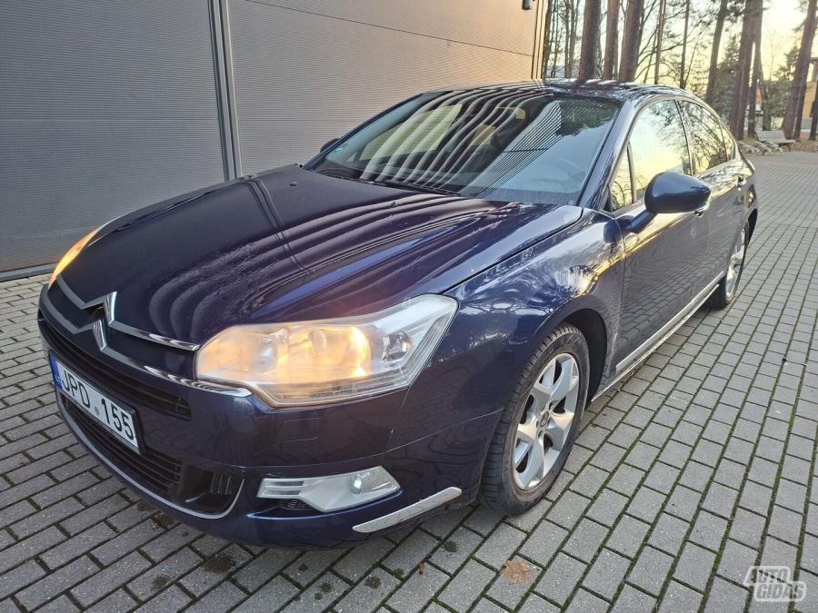 Blue Citroen C5 2008 in Alytus, with an engine capacity of 2.20 L and mileage of 351 thousand km for 2660 €, photo 5 on AUTOMOTO.COM.LV