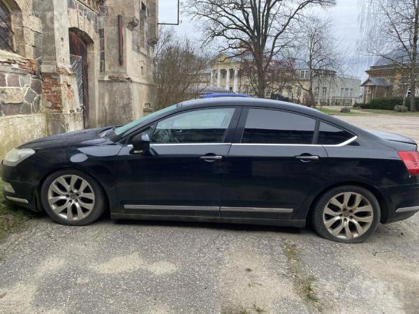 Blue Citroen C5 2008 in Riga, with an engine capacity of 2.70 L and mileage of 0 thousand km for 1100 €, photo 3 on AUTOMOTO.COM.LV