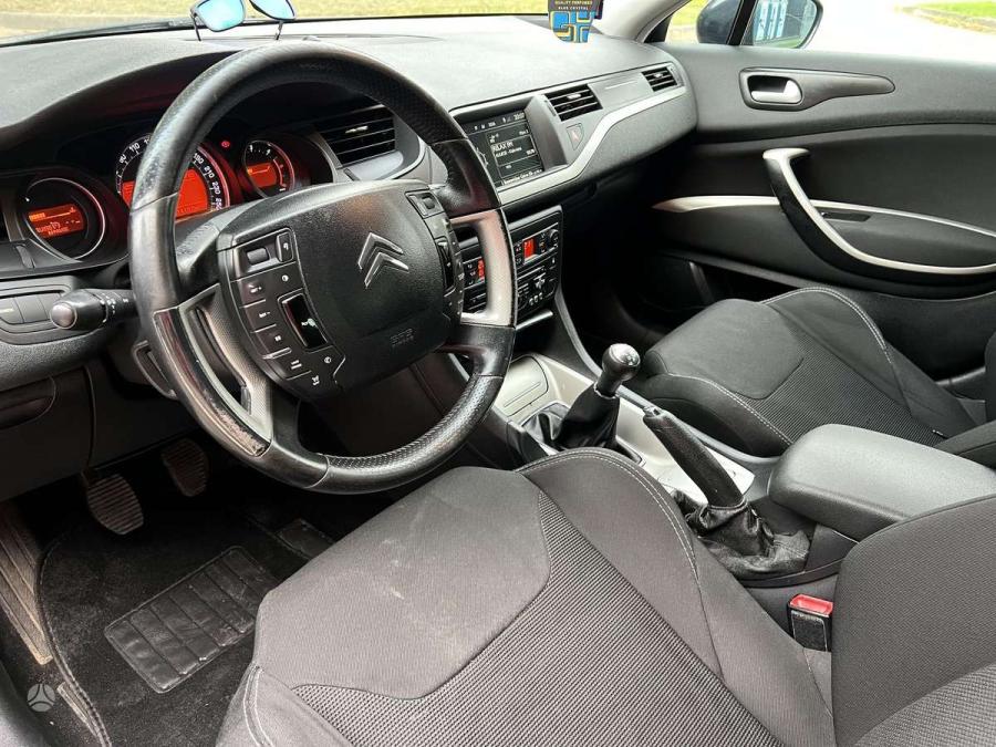 Zils Citroen C5 2008 Šauļi, ar dzinēja tilpumu 1.56 L un nobraukumu 360 tūkst. km par 1990 €, foto 15 vietnē AUTOMOTO.COM.LV