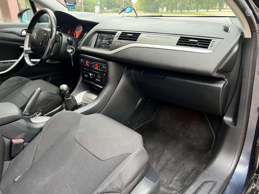 Zils Citroen C5 2008 Šauļi, ar dzinēja tilpumu 1.56 L un nobraukumu 360 tūkst. km par 1990 €, foto 18 vietnē AUTOMOTO.COM.LV