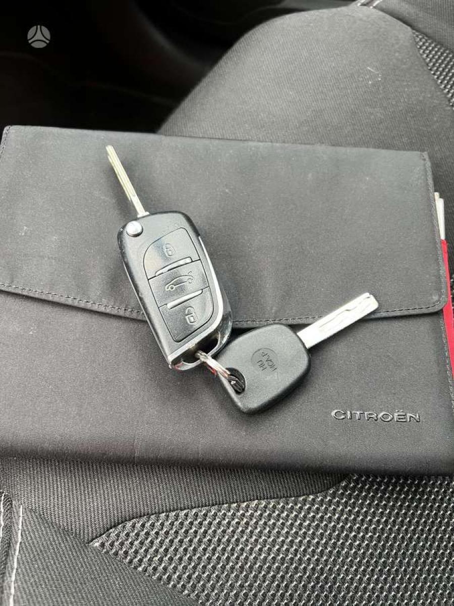 Zils Citroen C5 2008 Šauļi, ar dzinēja tilpumu 1.56 L un nobraukumu 360 tūkst. km par 1990 €, foto 25 vietnē AUTOMOTO.COM.LV