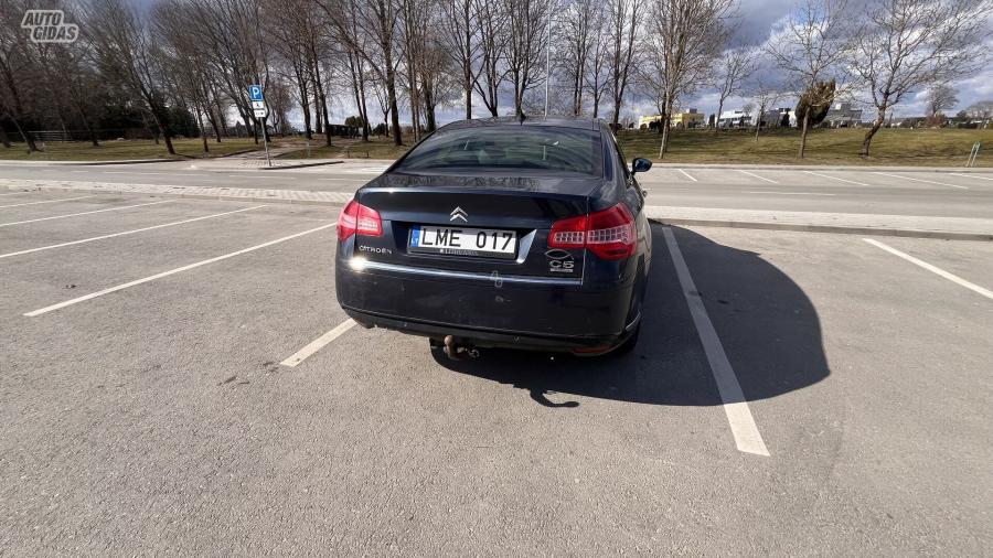 Blue Citroen C5 2009 in Taurage, with an engine capacity of 2.70 L and mileage of 260 thousand km for 1800 €, photo 6 on AUTOMOTO.COM.LV