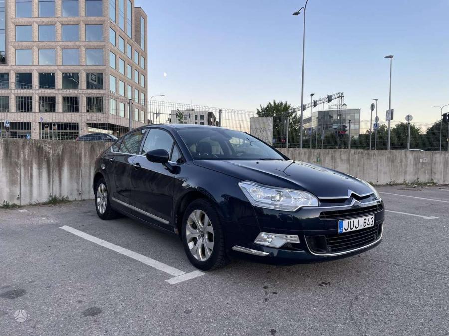 Zils Citroen C5 2009 Viļņa, ar dzinēja tilpumu 2.00 L un nobraukumu 280 tūkst. km par 1800 €, foto 3 vietnē AUTOMOTO.COM.LV