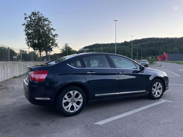 Blue Citroen C5 2009 in Vilnius, with an engine capacity of 2.00 L and mileage of 280 thousand km for 1800 €, photo 3 on AUTOMOTO.COM.LV