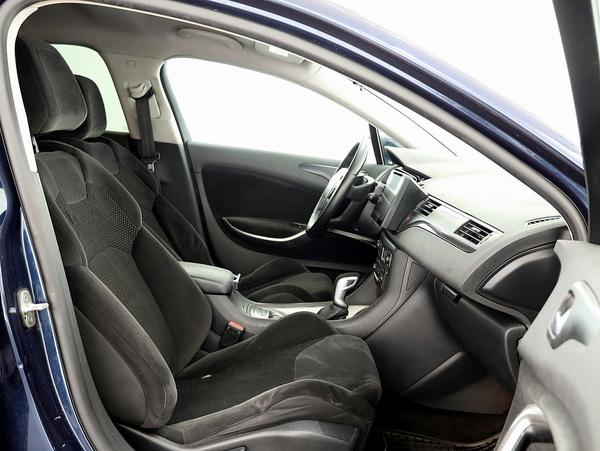 Ситроен С5 2009 в Таллин на AUTOMOTO.COM.LV Синий Ситроен С5 2009 в Таллин, объемом двигателя 2.00 л и пробегом 269 тыс. км за 1699 €, фото 7 на AUTOMOTO.COM.LV