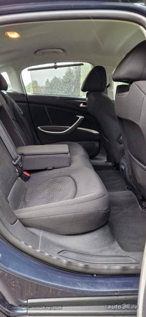 Blue Citroen C5 2012 in Tallinn, with an engine capacity of 1.60 L and mileage of 149 thousand km for 3350 €, photo 12 on AUTOMOTO.COM.LV